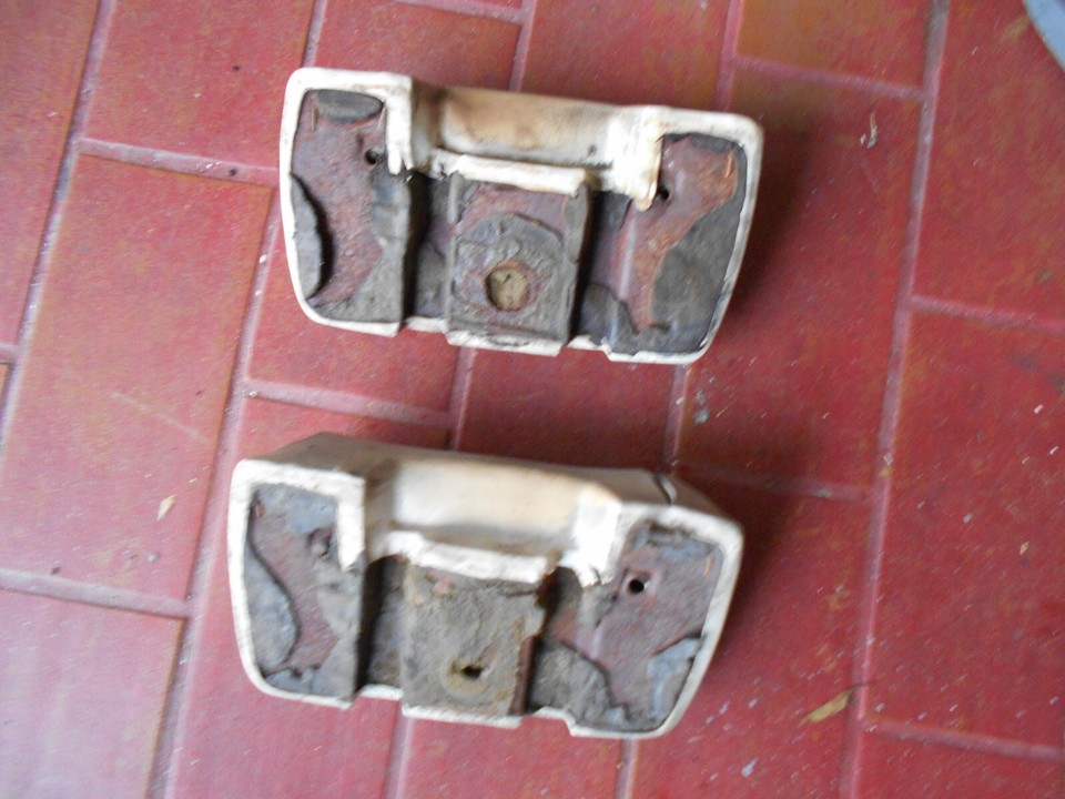 1967-1971 Chevy C10 GMC C20 Blazer Door Arm Rests Pair Parchment K5 68 ...