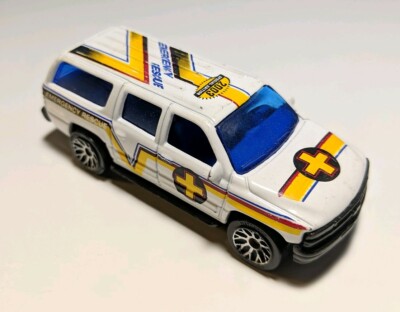 Matchbox 2000 Chevrolet Suburban Emergency Rescue 2003 Special Edition ...