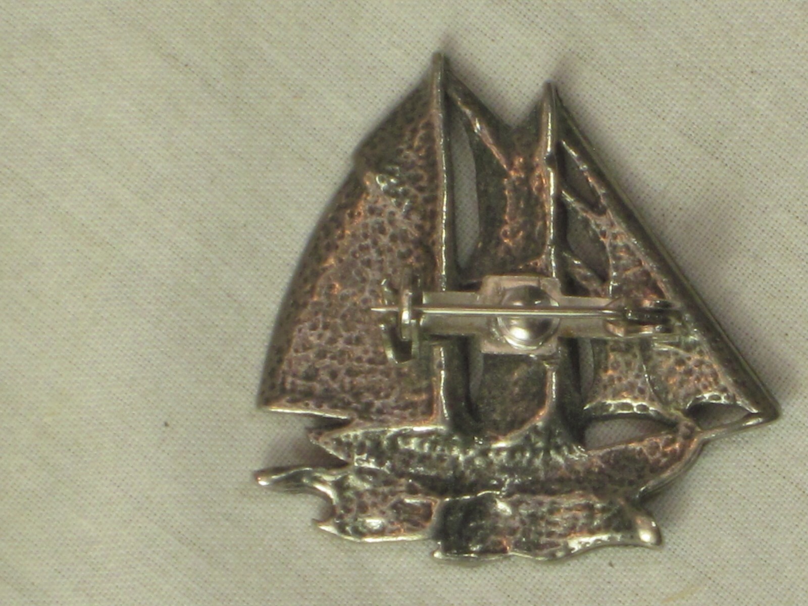 vintage pin sailing ship nautical sea boat yacht meta… - Gem