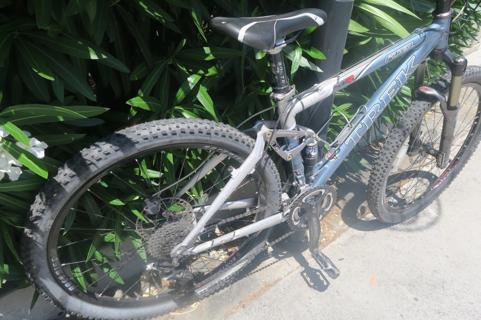 Trek SLR Fuel Full-Suspension Mountain Bike – 21 Speed – Great ...