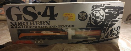 Lionel HO Scale Southern Pacific Daylight Gs4 Northern 4-8-4 for sale ...
