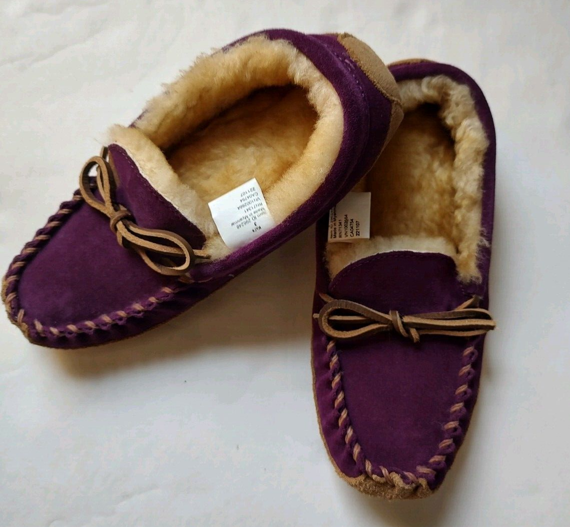 L.L. Bean Wicked Good Slippers Real Lamb Fur Purple Moccasin Kids Plum ...