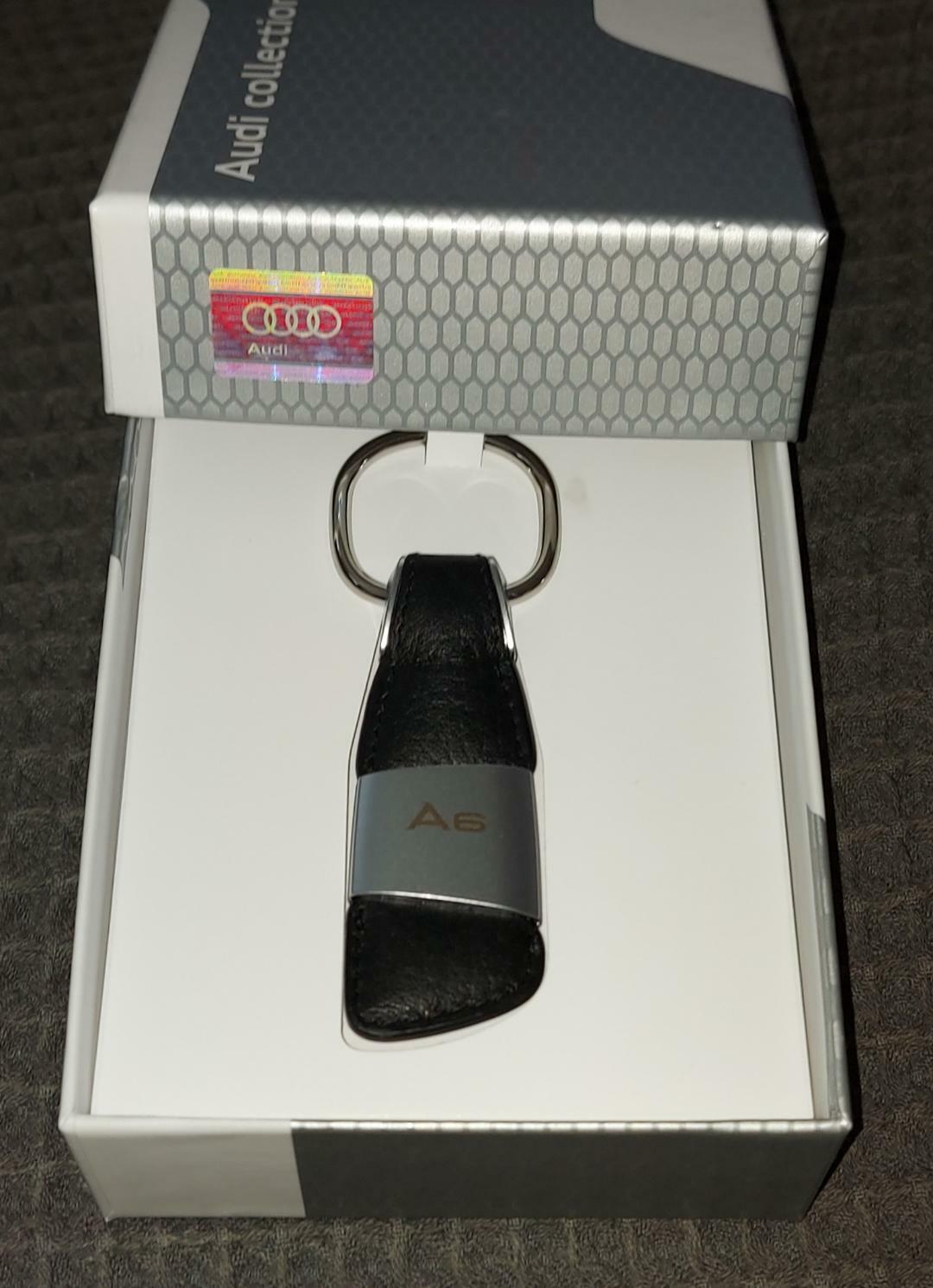 AUDI A4 A6 A8 Q3 Q7 LEATHER KEYRING KEYCHAIN KEY HOB GENUINE ORIGINAL ...