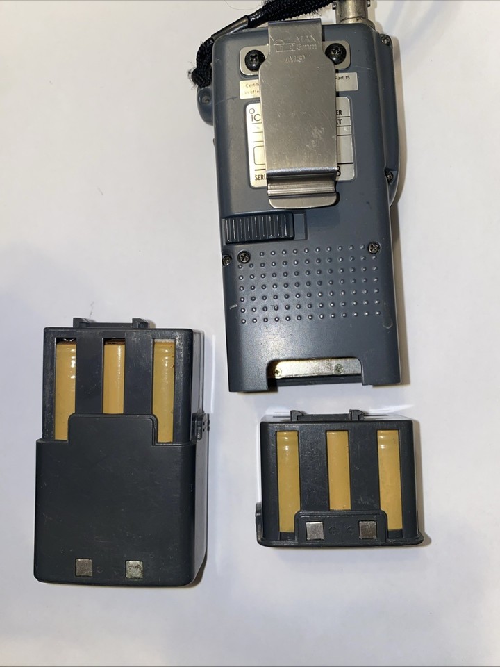 UNTESTED AS IS 🔥 VINTAGE ICOM IC-P2AT 2 METER VHF HANDHELD AMATEUR HAM ...