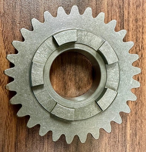 Harley-Davidson 35028-79 Big Twin 5 Speed Trans 29 Tooth 4th Gear ...