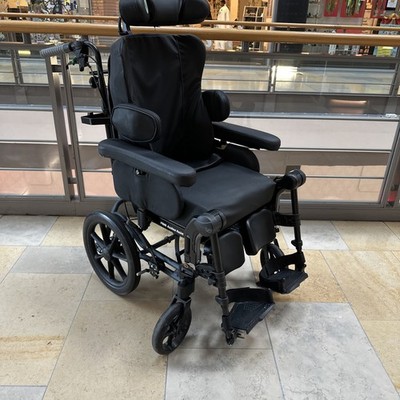 Invacare Rea Azalea Assist Manual Wheelchair Tilt in Space Positioning ...