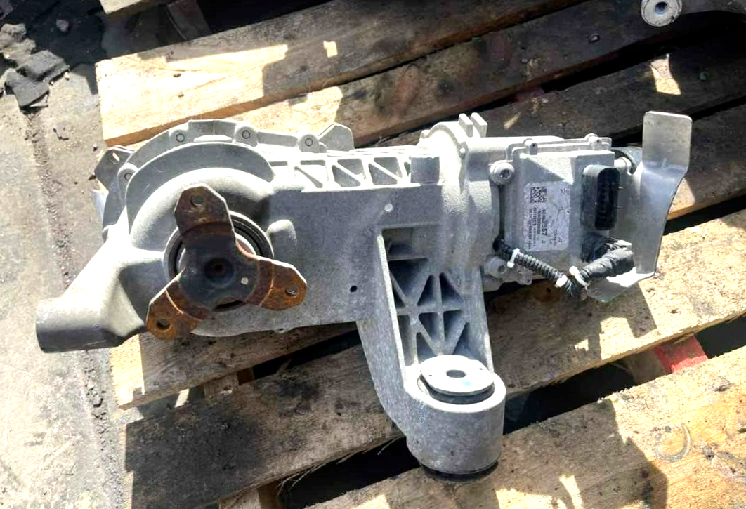 2016-2019 Chevy Trax Rear Axle Differential Carrier | eBay