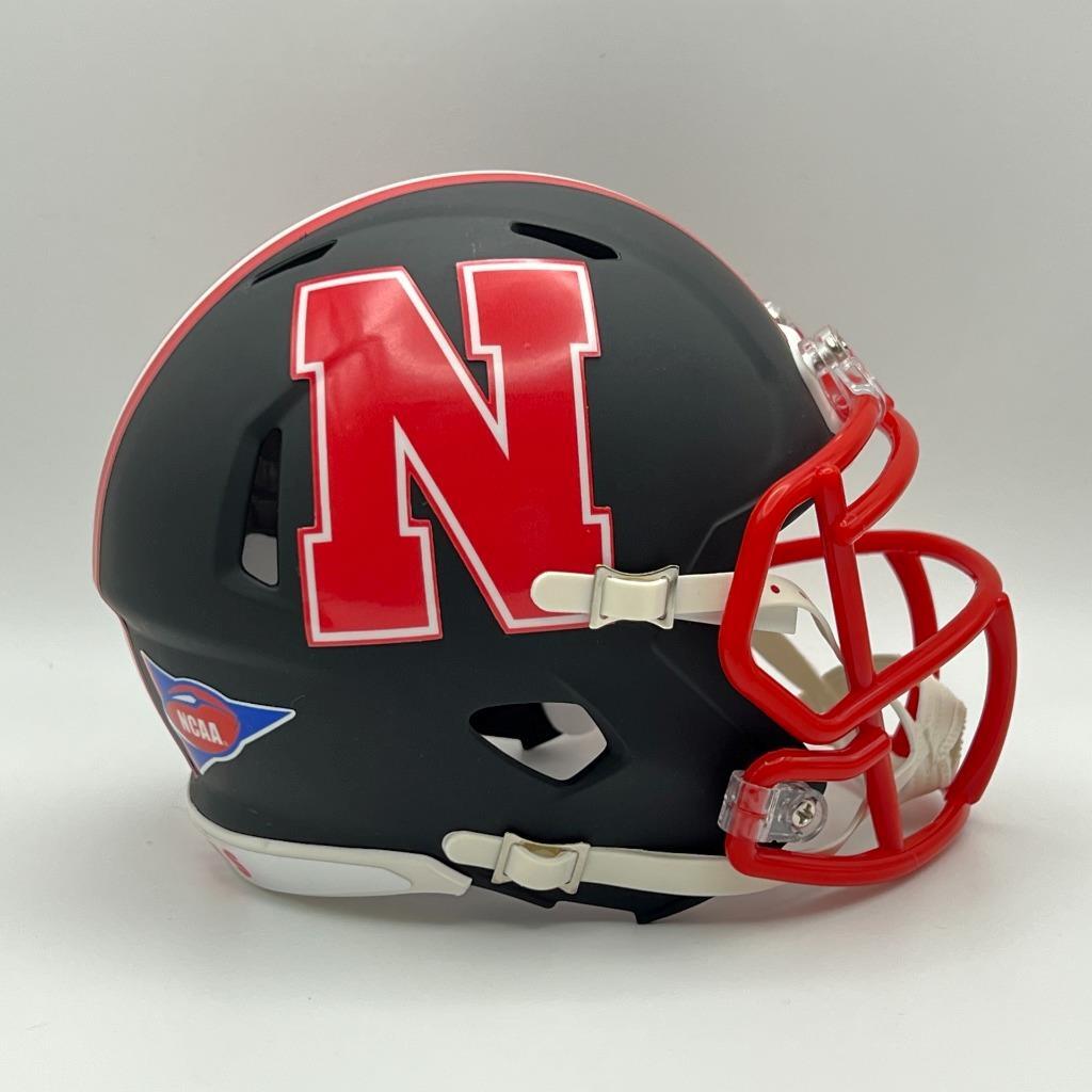 Nebraska Helmet Logo Old Style Helmet Logo Back : Huskers