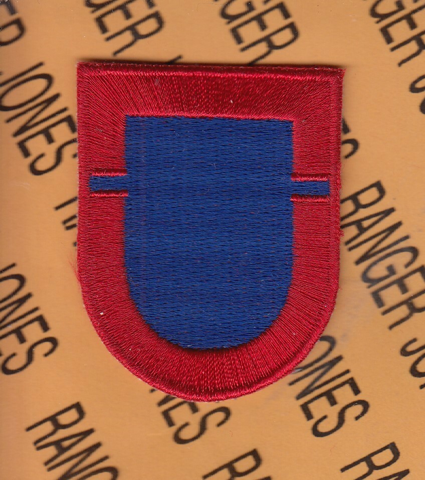 US Army 1st Bn 505th Airborne Infantry Regt 82nd AIR PIR beret flash ...