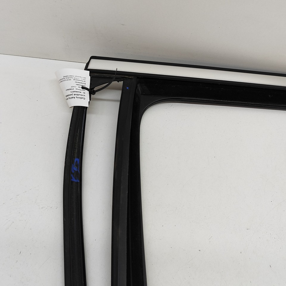 MERCEDES-BENZ GLC X253 Rear Left Door Top Strip A2537350325 2020 ...