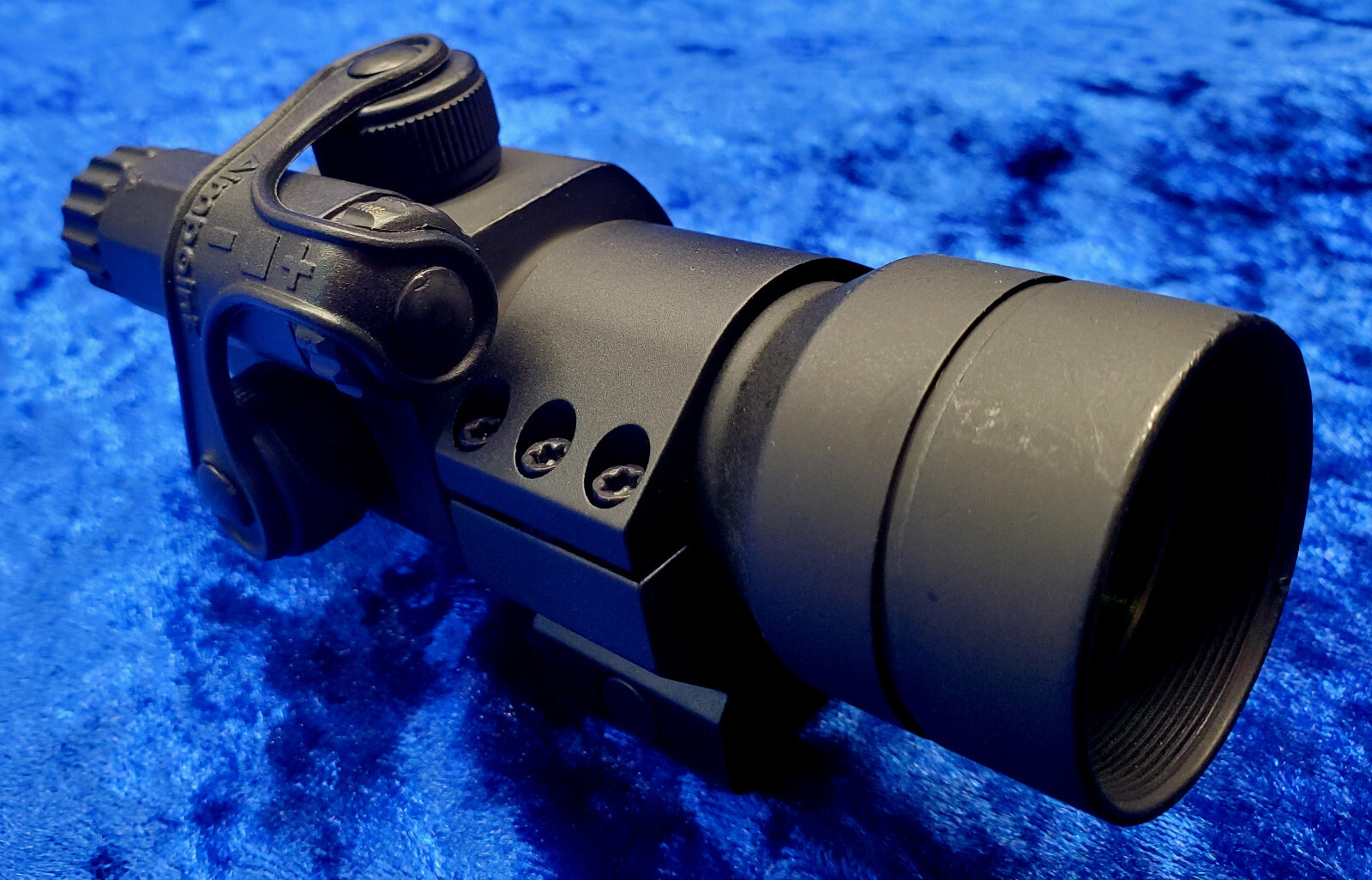 Aimpoint Comp M2 red dot optic 4 MOA Vortex 30mm ring mount | eBay