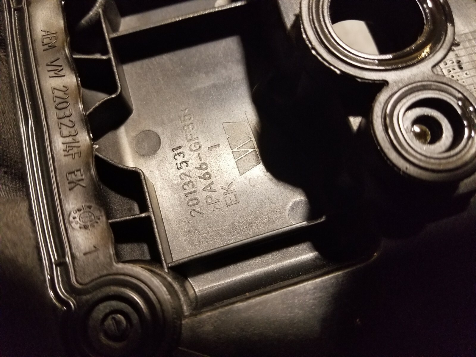 20132531 68260130AA LEFT HAND VALVE COVER 3.0L ECODIESEL 68286498AA | eBay