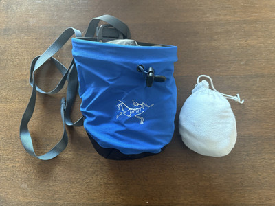 Arc'teryx Rock Climbing Chalk Bag and Chalk Ball - Large Blue | eBay
