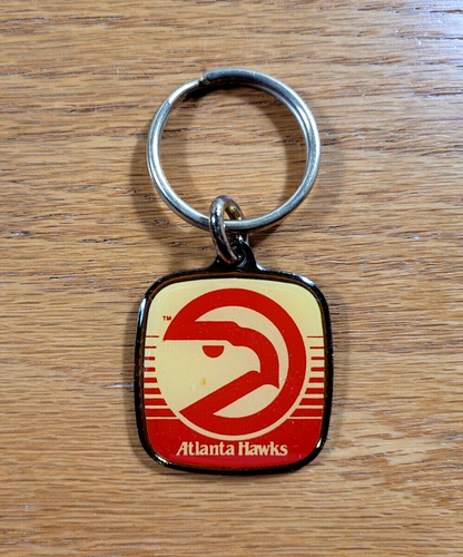 Atlanta Hawks Keychain Metal Vintage Red White NBA Basketball Wincraft ...