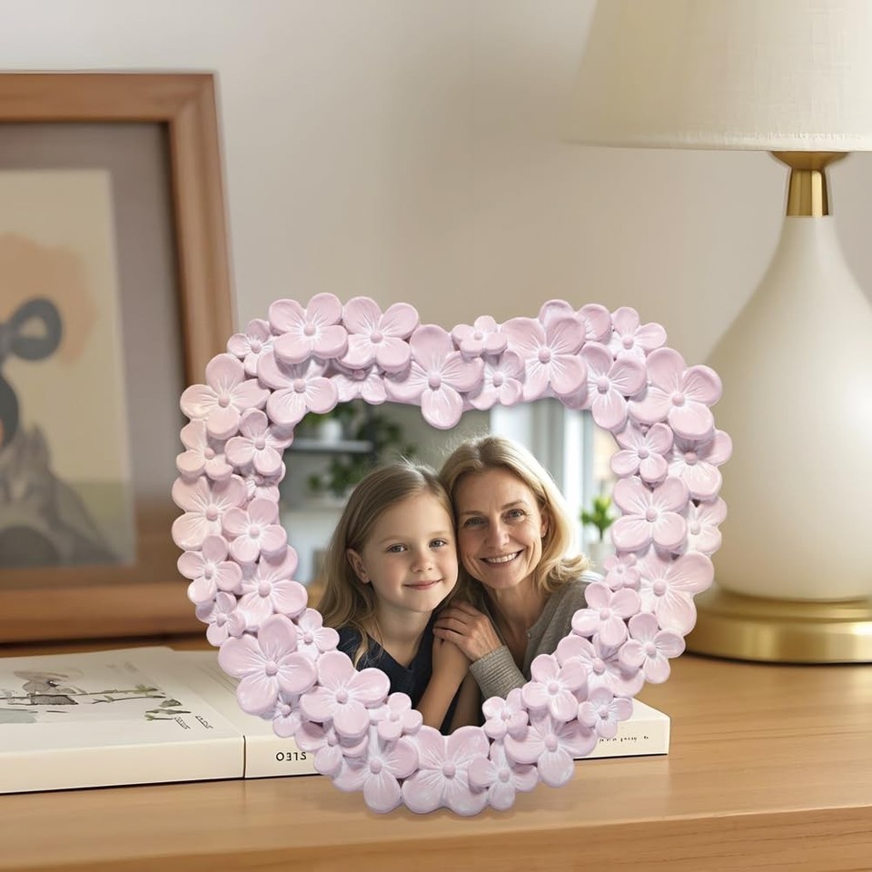 4x4 Inch 3D Floral Heart Shaped Frame - Hand-Crafted Resin Picture ...