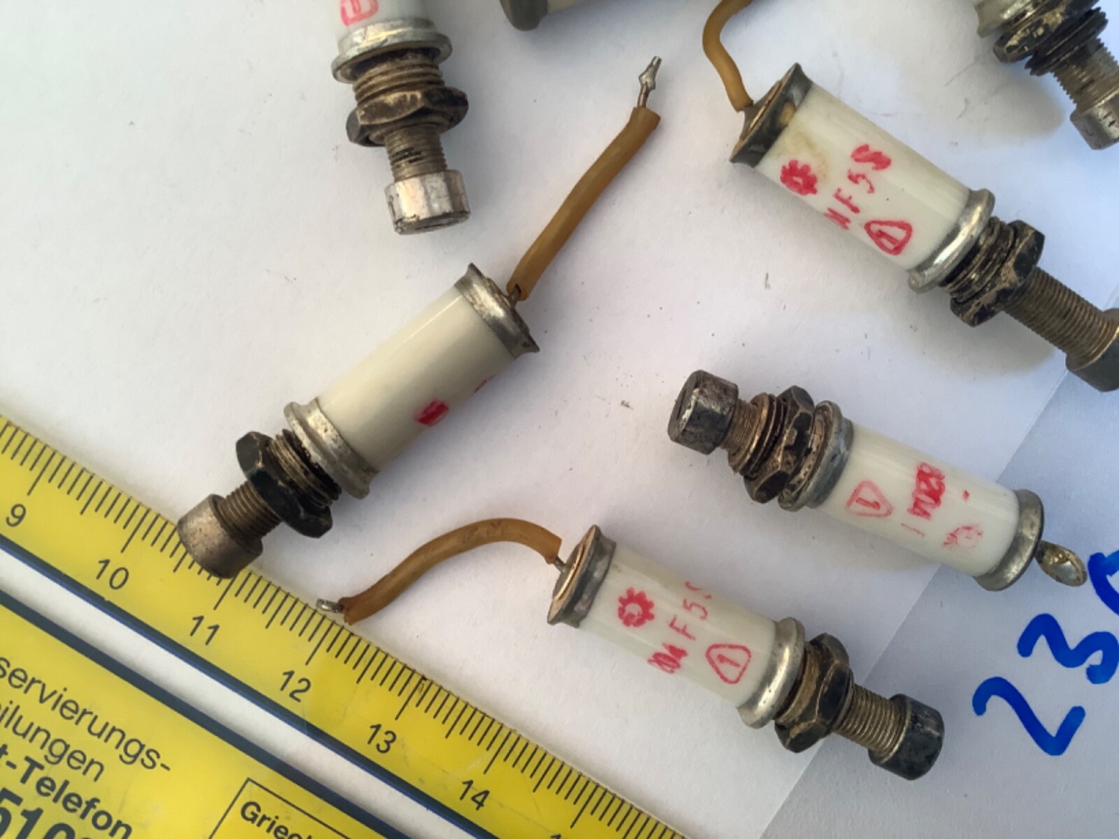 Thermistoren? BCF21, 8204F Bauteile DDR Konvolut Transistoren LOT ...