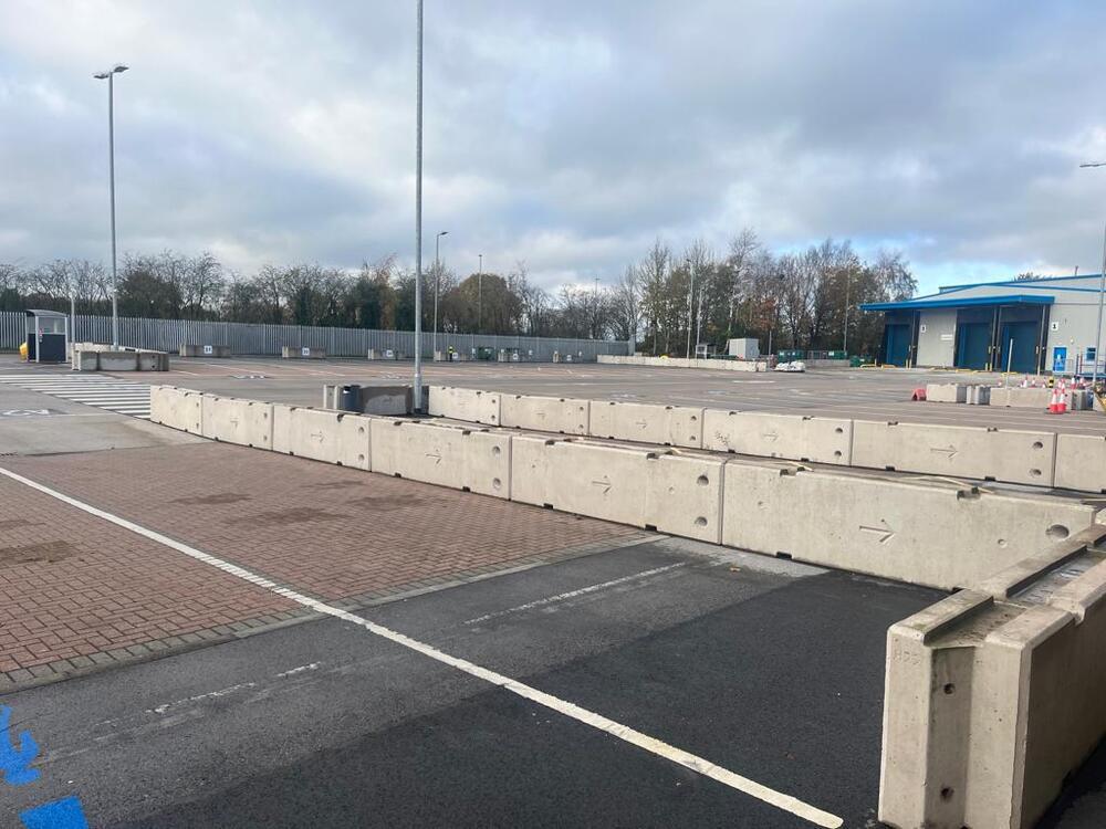 Used Tvcb Temporary Vertical Concrete Barrier - Block - Flood ...