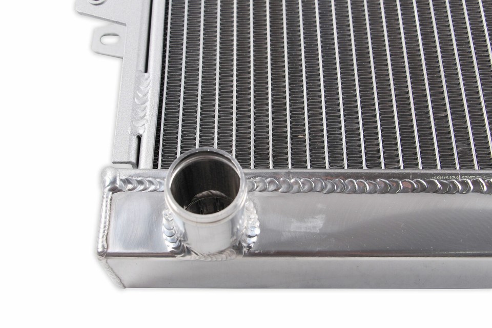 3 ROWS ALUMINUM RADIATOR FOR 1984-1995 Toyota 4Runner Pickup DLX SR5 2 ...
