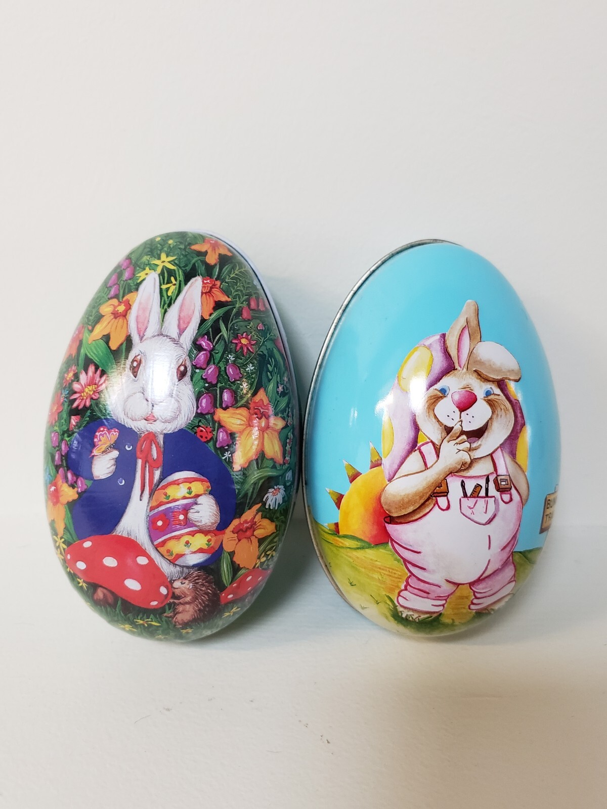 2 Vintage big 5 inch Metal Lithograph Easter Egg Containers no makers ...