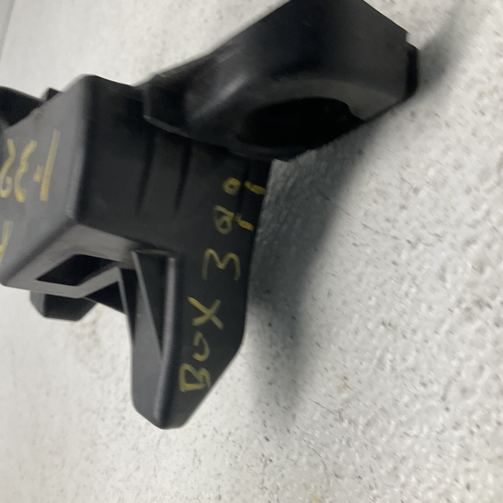 OEM NEW 18-21 Subaru Crosstrek Right Side Rear Bumper Corner Bracket ...