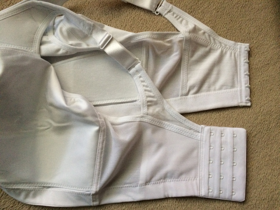 Glamorise 40K White Magic Lift Active Support Soft Cup Bra Style 1005 ...