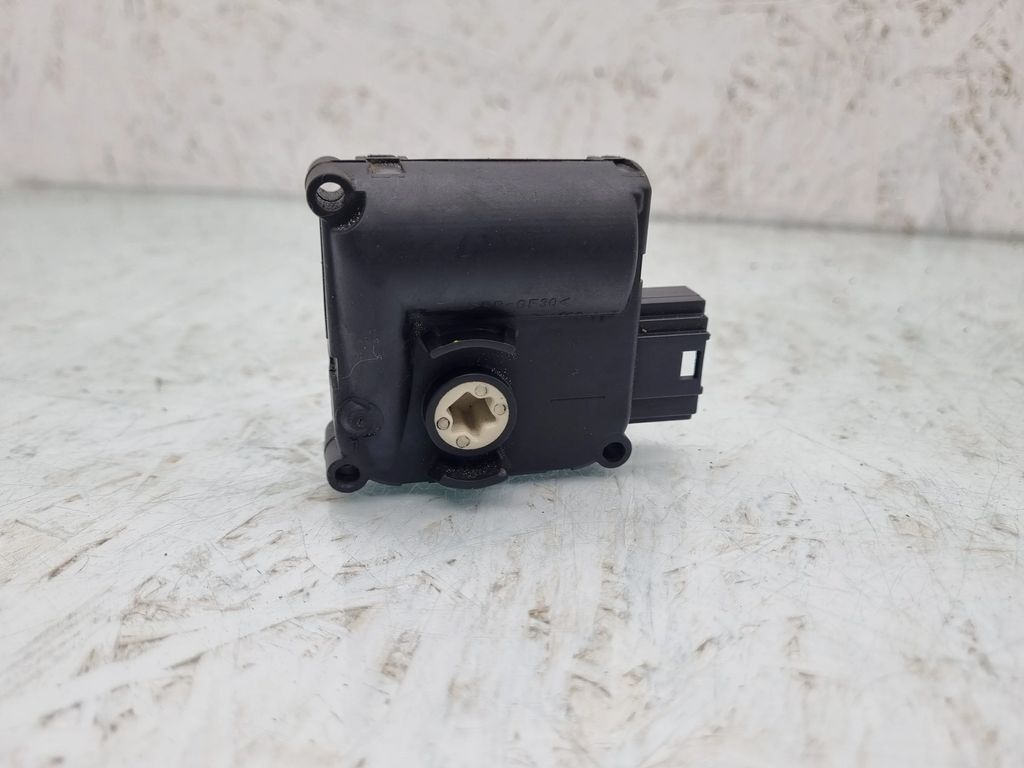 Audi A6 S6 C6 4F 2007 Air heater flap actuator motor 4F0820511A Diesel ...
