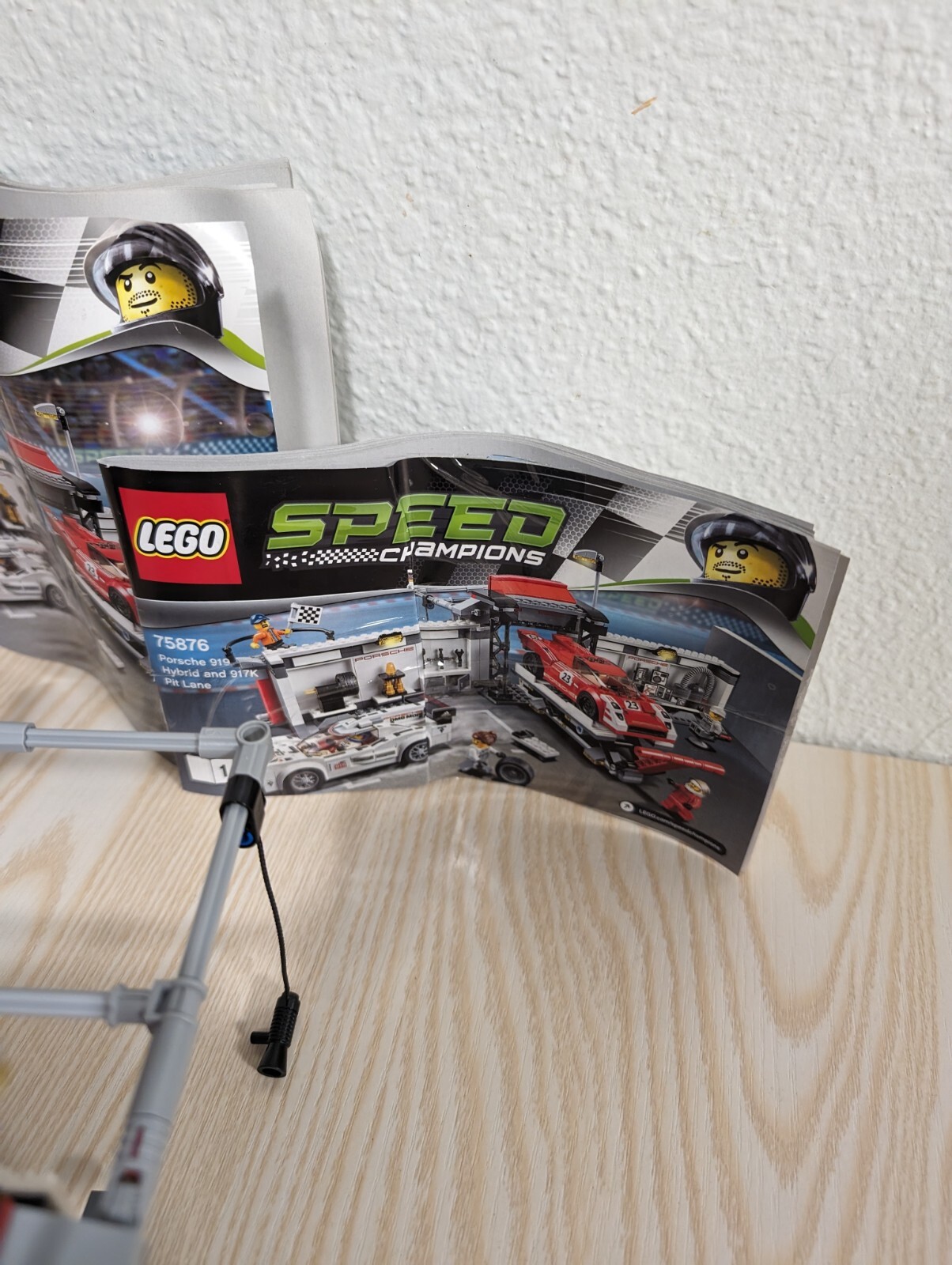 Lego 75876 - Speed Champions Porsche 919 Hybrid and 917K Pit Lane 99% ...