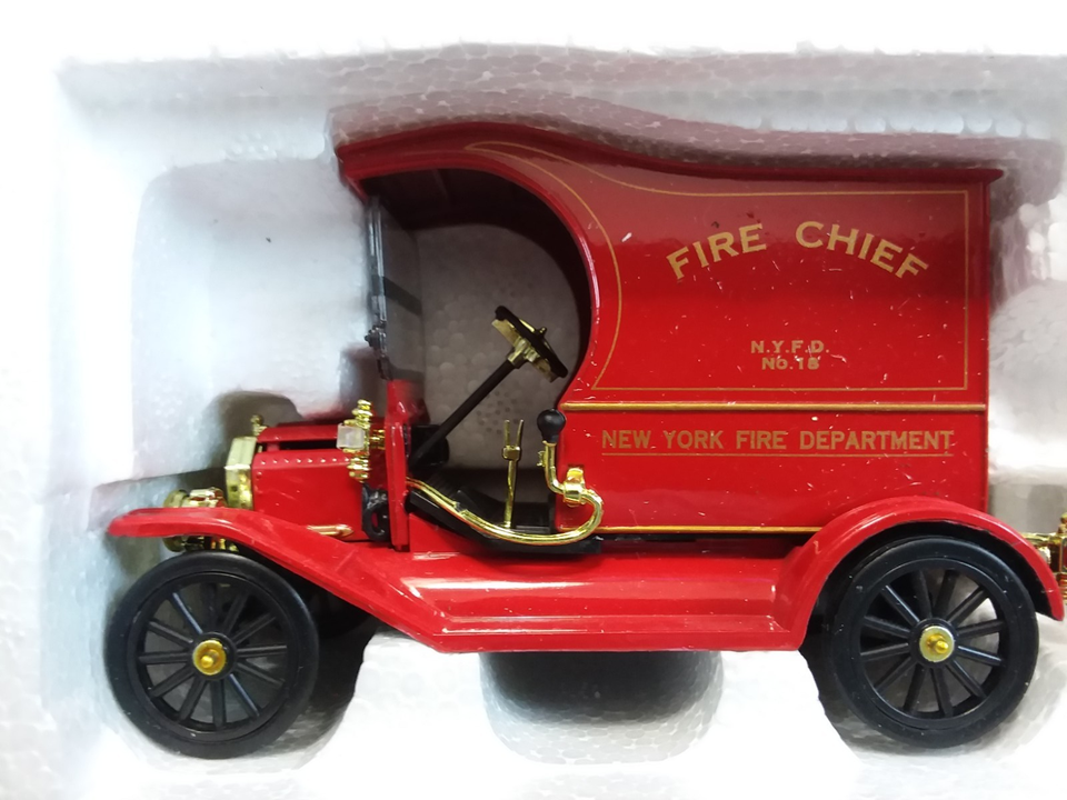 National Motor Museum 1/32 SS-T5370 - 1913 Ford Model T NY Police Wagon ...