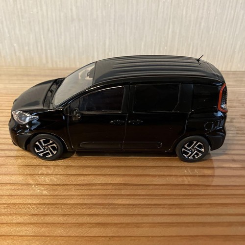 Sienta Color Sample Minicar 202 Black | eBay
