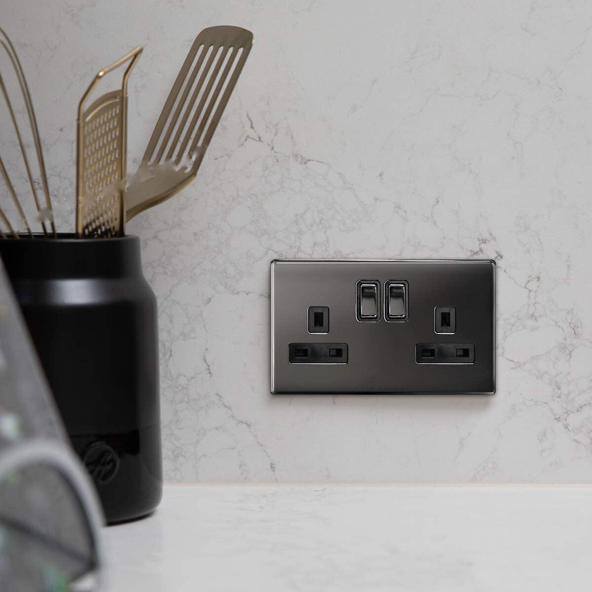 Black Nickel Switches & Sockets Silver Satin Chrome Black Insert ...