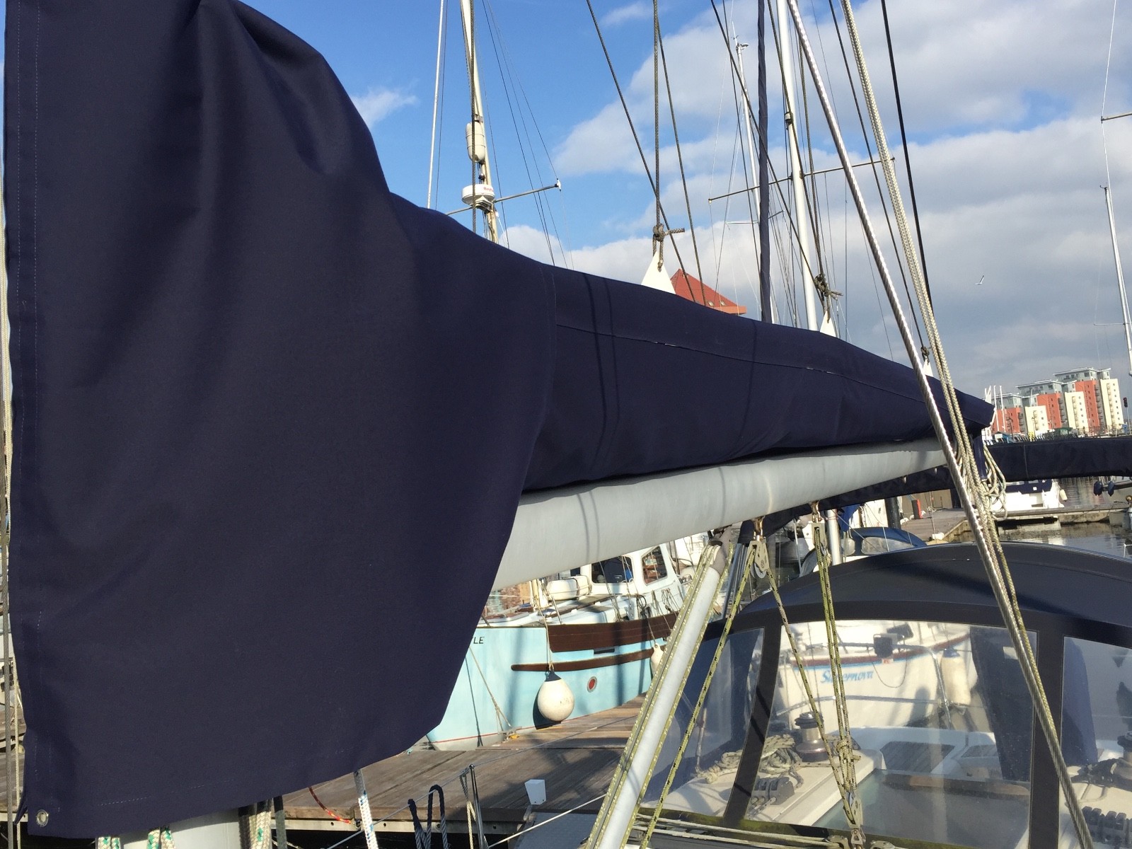 Mainsail Stakpak.Brand new sailbag and cover in one. mainsail cover ...