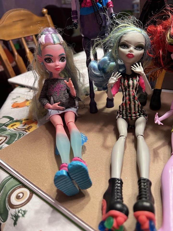 Monster High Lot 11 Dolls Mixed Generations | eBay