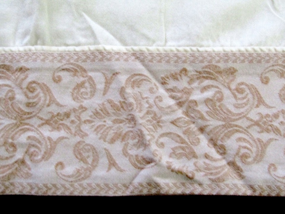 Incanto Ivory Combed Cotton One Standard Pillowcase Damask Border Made ...