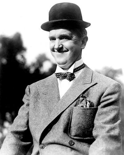 Stan Laurel 8x10 Promotional Photograph classic smiling pose in bowler ...