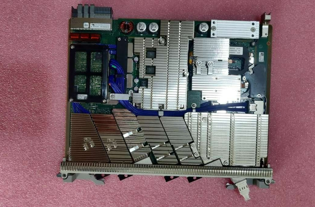 Ciena NTK540BD WOWUBGREAA OME 6500 WL5E MOTR 1X QSFP-DD/5X QSFP CIRCUIT ...