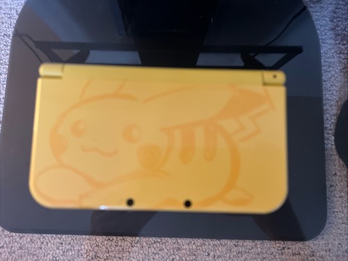 New Nintendo 3DS XL Pikachu Edition Yellow Console With Charger And ...