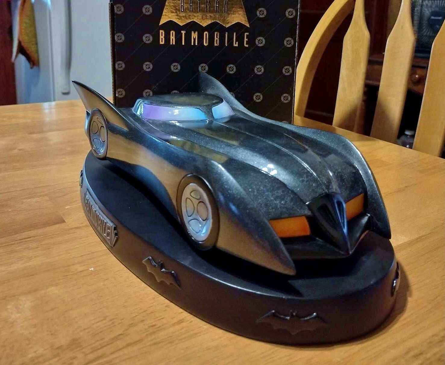 Batman TAS Ltd. Edition Batmobile 10" Maquette #908/2500 Warner Bros ...