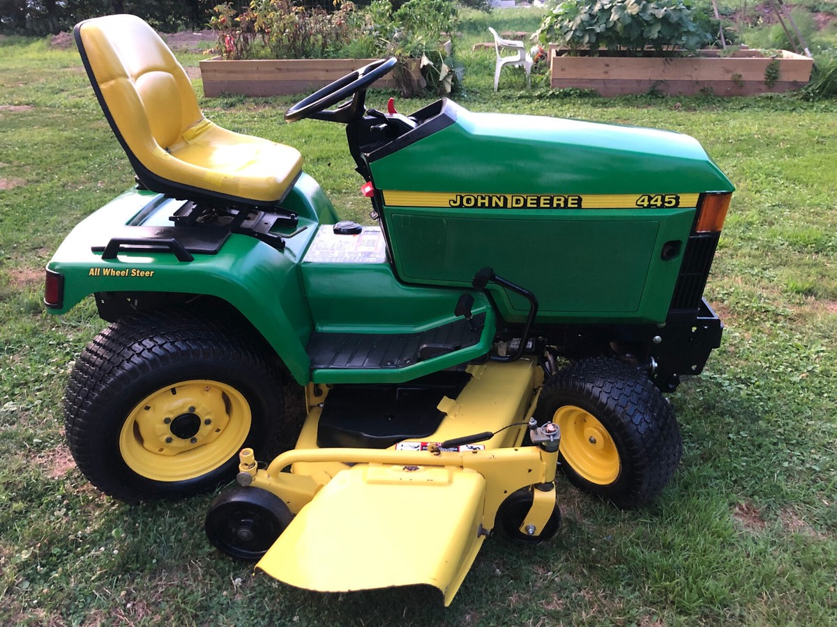 John Deere 445 Lawn Tractor 2001 JOHN DEERE 425 LAWN & GARDEN