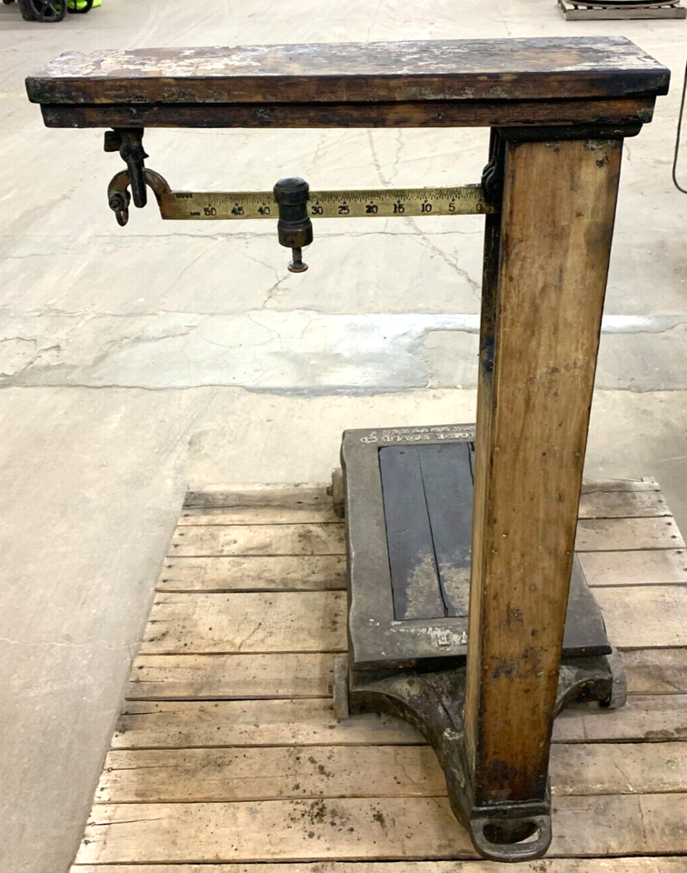 THE HOWE SCALE CO. VINTAGE ROLLING WEIGHT SCALE 2711 45" TALL 16-1/2 ...