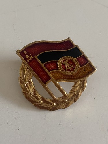 "Soviet-German Friendship" GDR (East Germany), Pin badge Large Version ...