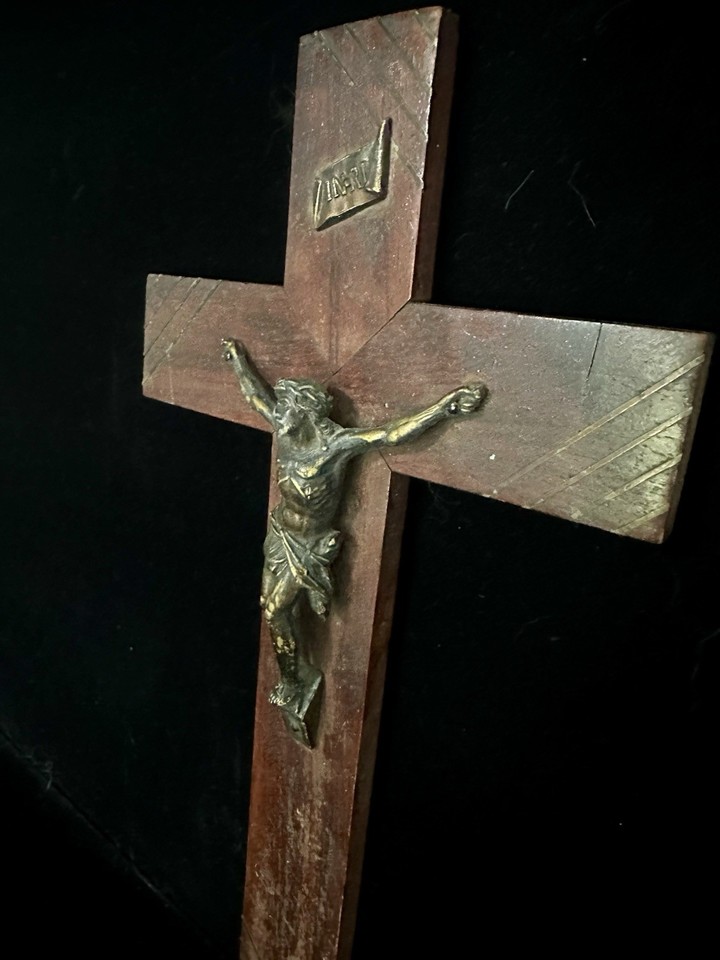 Vintage Wood Mahogany Brass Inlay Wall Crucifix Cross Jesus Christ Inri ...