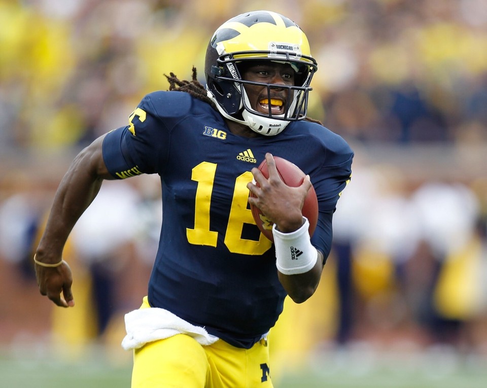 Denard Robinson Signed Michigan Wolverines Throwback Jersey (Beckett ...