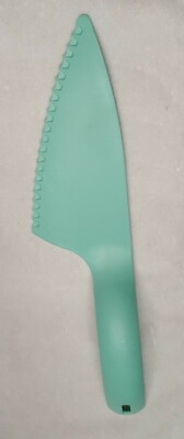Tupperware Cut & Serve 5193A-4 Serrated Edge Cake Pie Cutter Server ...