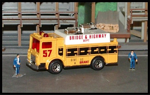 (1991) Matchbox _ HO Scale _ Mack Auxiliary Power Truck / Bridge ...