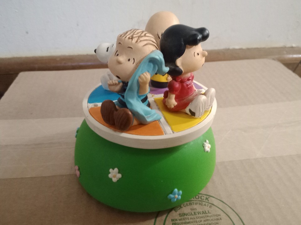PEANUTS Merry Go Round Carousel Rotating Music Box by Westland Giftware ...