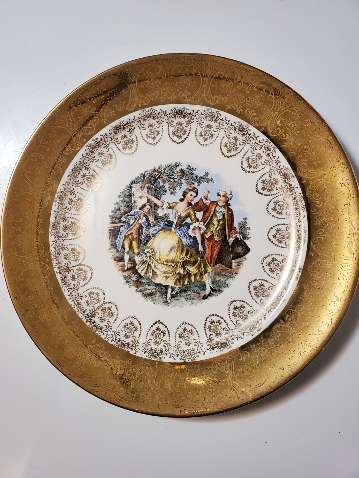 Supreme Chinaware Warr. 22kt Gold Rimmed 10" Plate With Colonial Scene ...