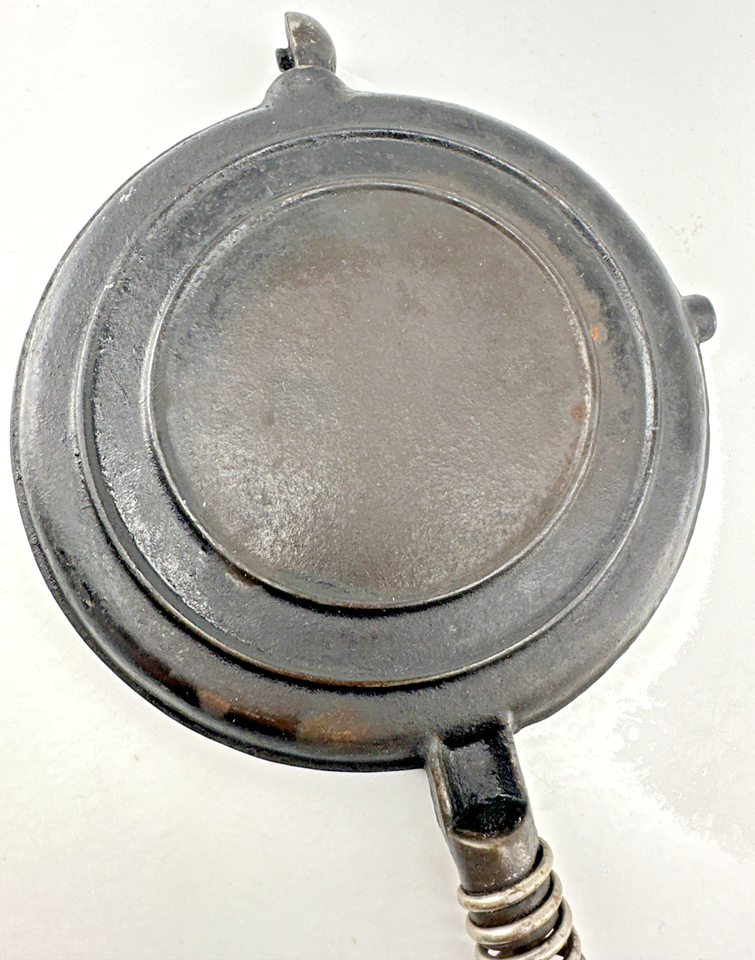 CAST IRON WARDWAY Montgomery Ward Waffle Maker Excellent Replacement ...
