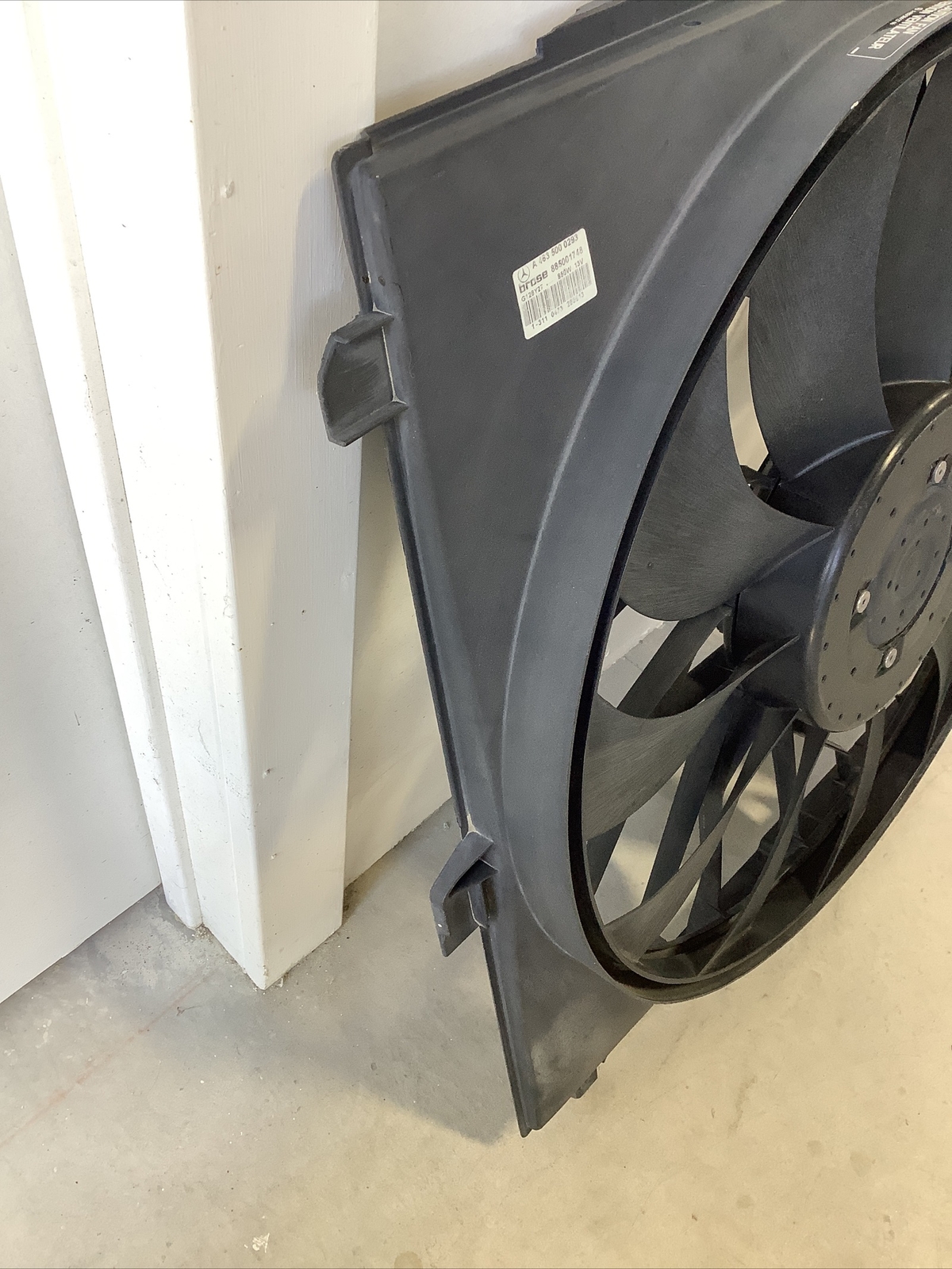 OEM Radiator Cooling Fan Assembly Brushless For Mercedes G63 AMG G550 ...