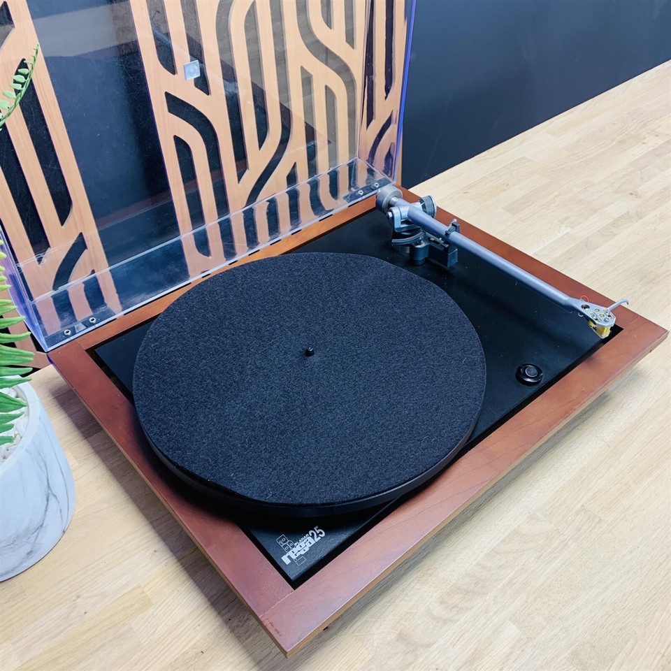 Rega Planar P25 Turntable With Rega Planer Exact Cartridge inc Warranty ...