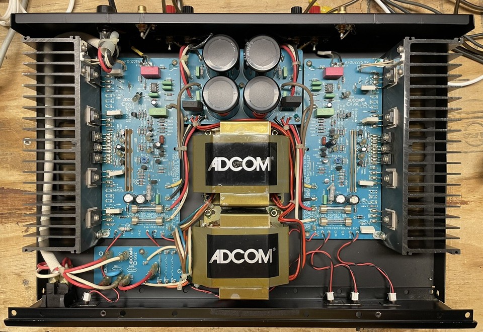 Vintage ADCOM GFA-535 II Power Amplifier - 60 Watts/Channel - Sounds ...